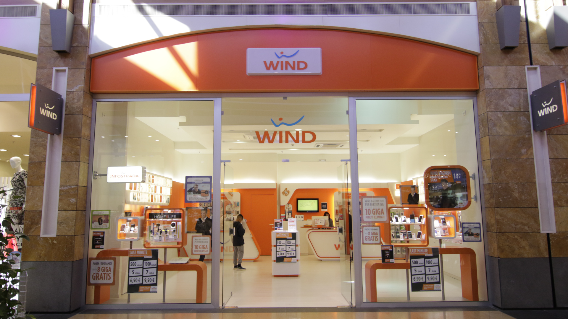 WIND - Centro Commerciale Gran Sasso | Teramo